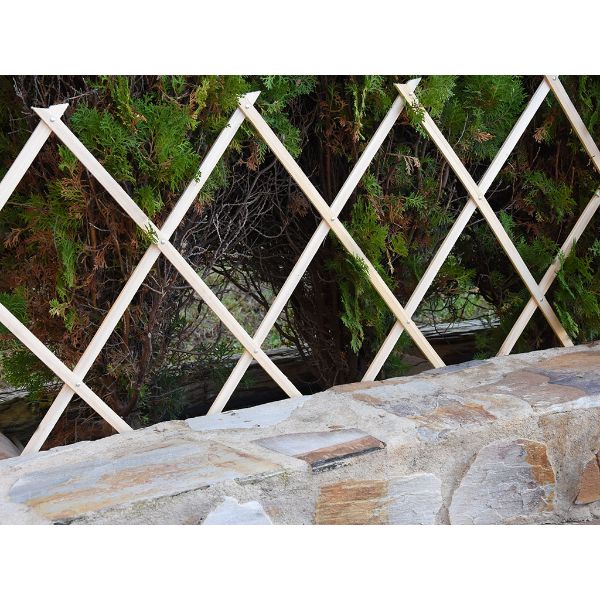 Celosía de madera FAURA – Tu piscina y jardín